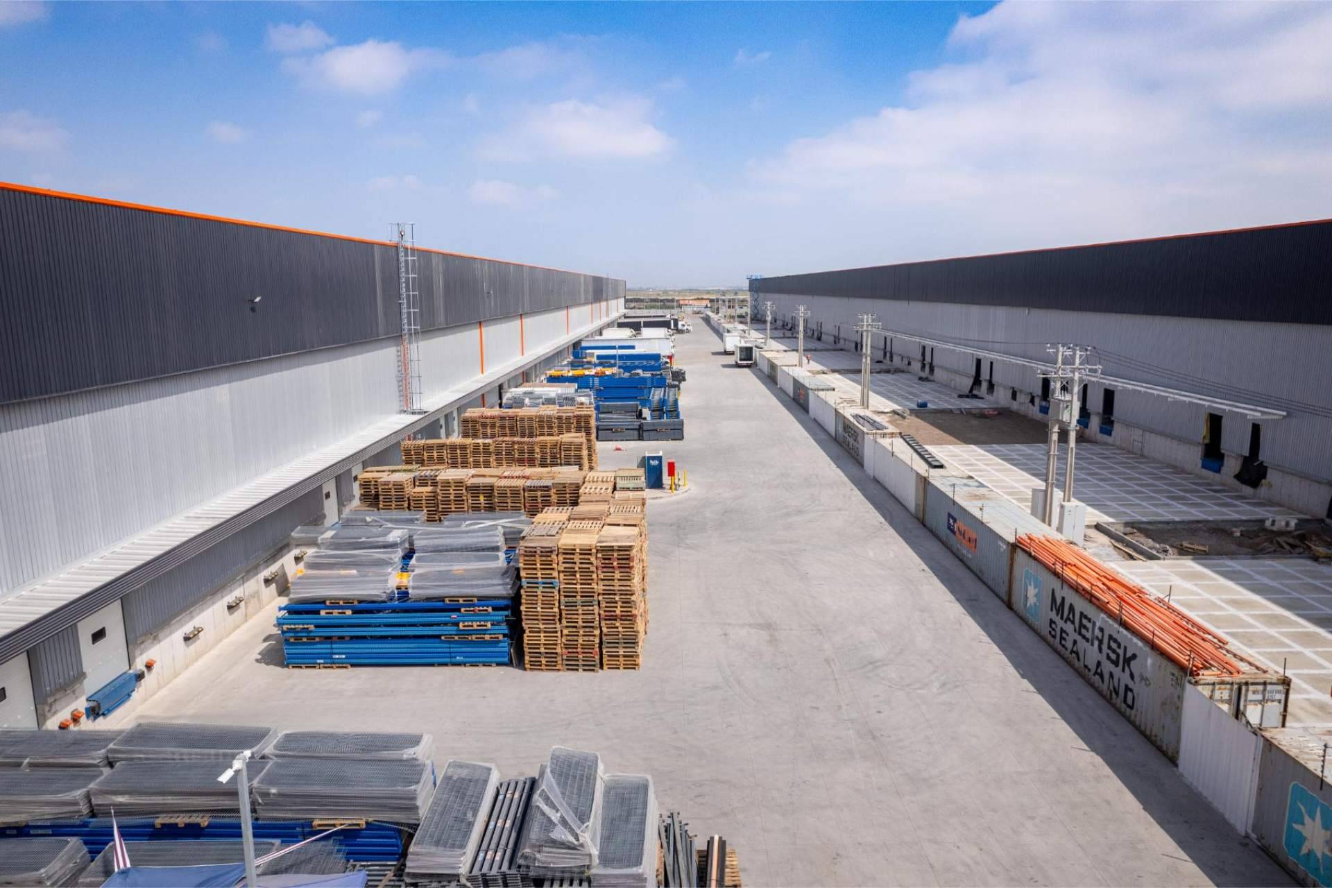 DB Schenker amplía operaciones en el parque logístico Lo Boza 422 ...